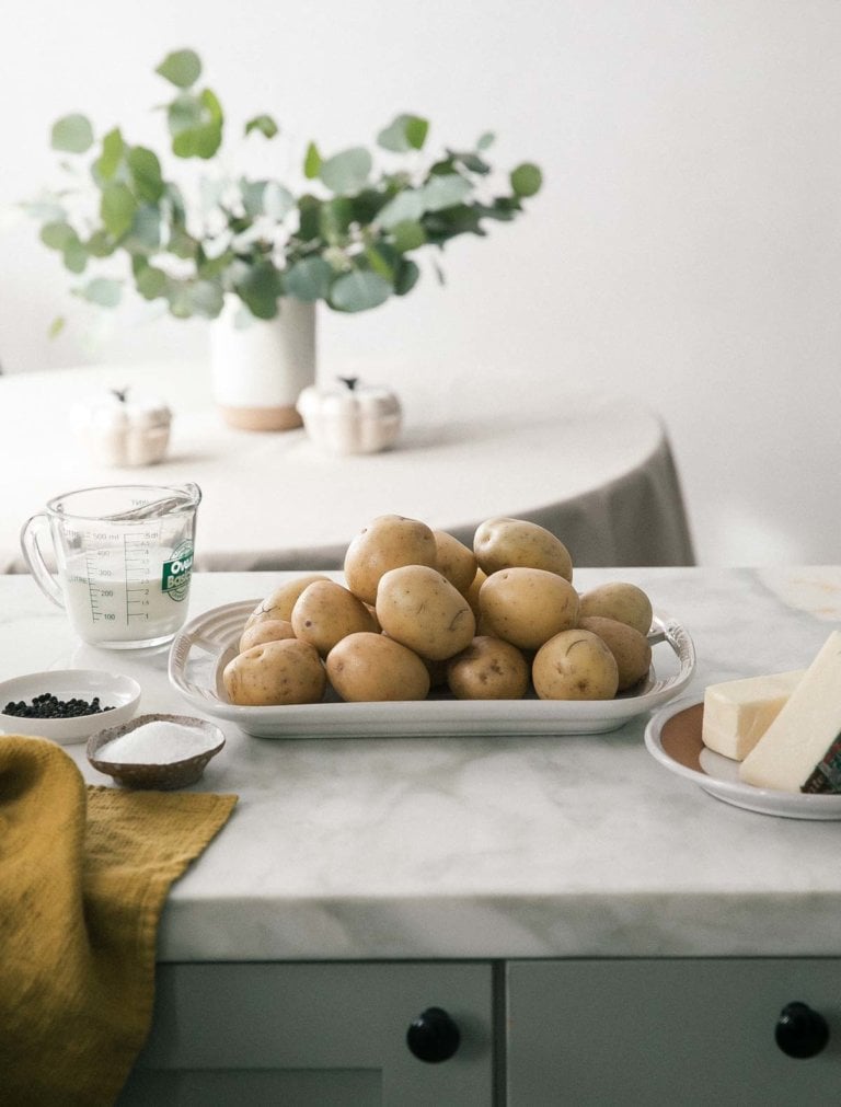 Cacio e Pepe Mashed Potatoes Recipe - A Cozy Kitchen