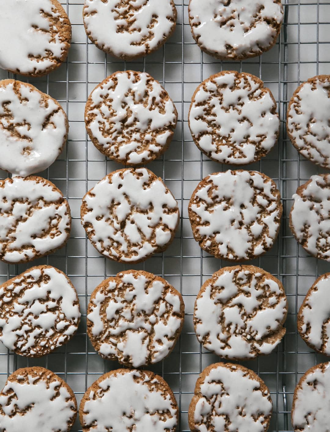 How to Build a Christmas Cookie Box - A Cozy Kitchen